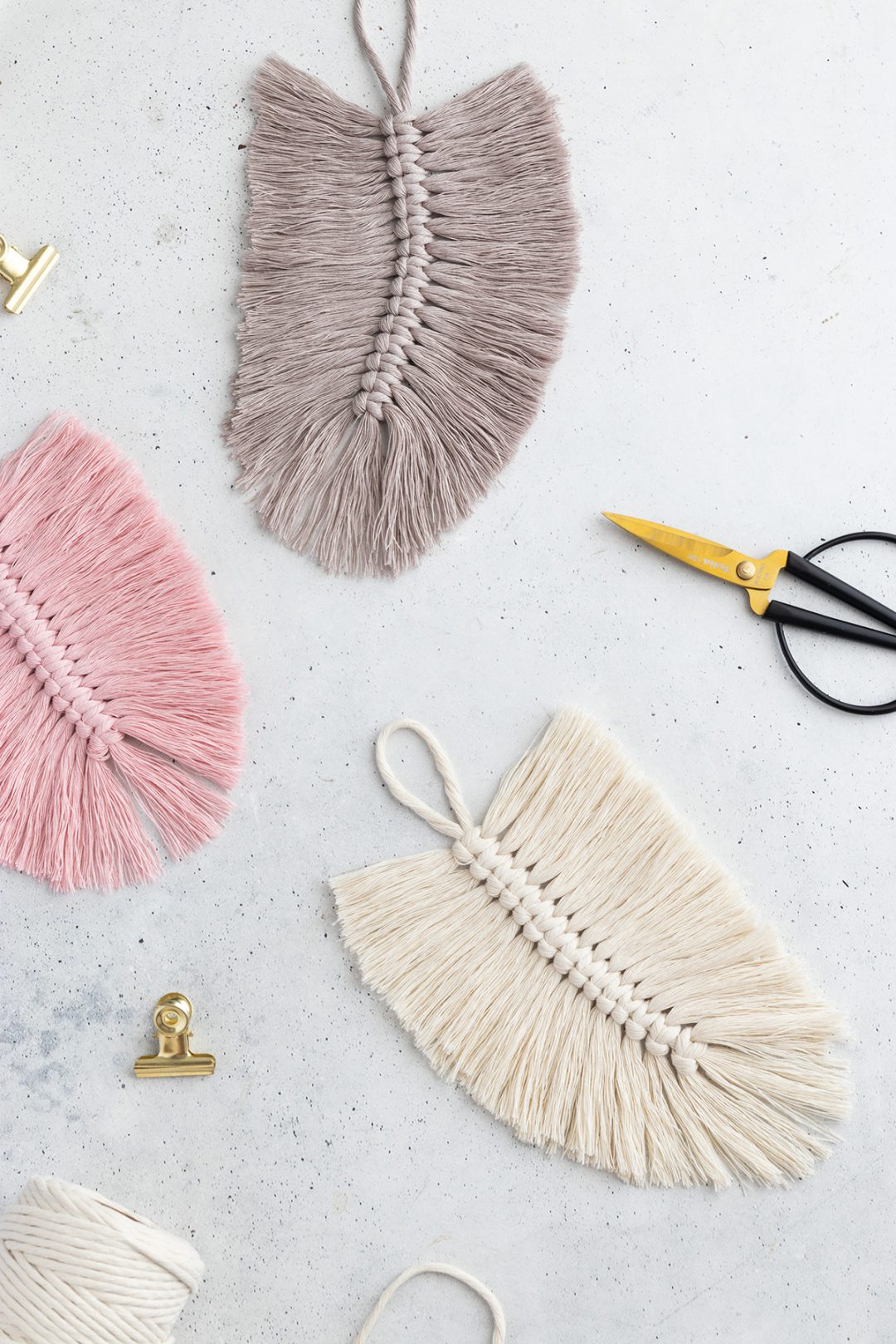 DIY Makramee Feder einfach selber machen